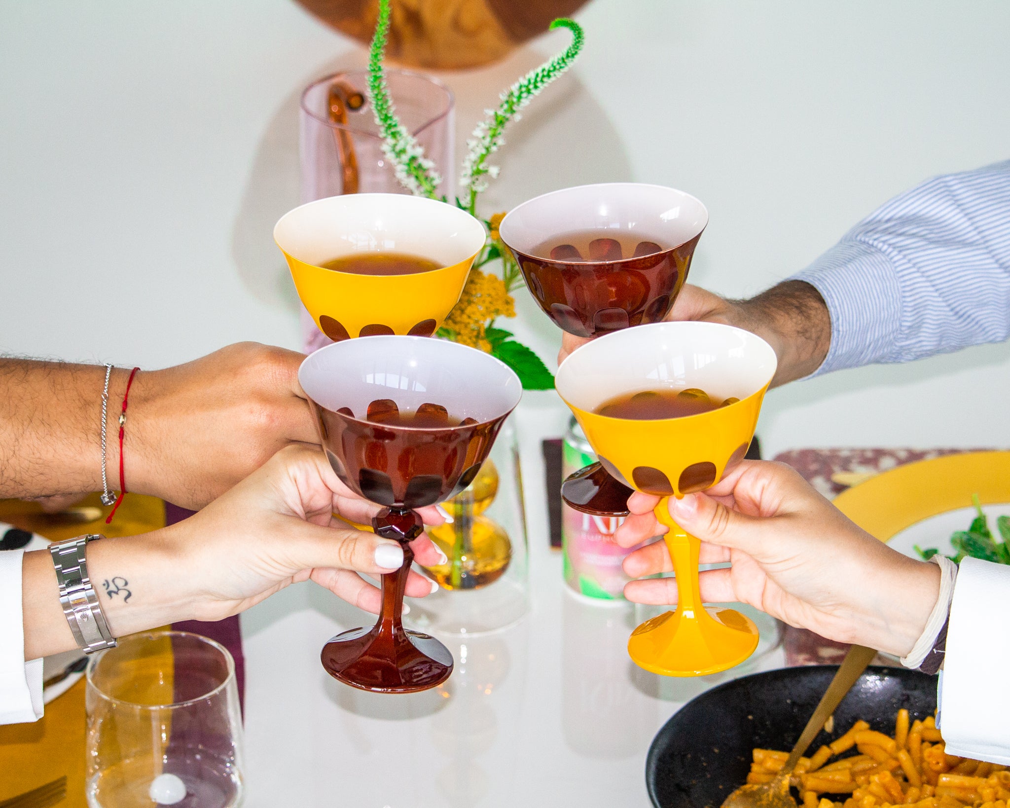 How To Throw The Ultimate Friendsgiving Party – Basquet